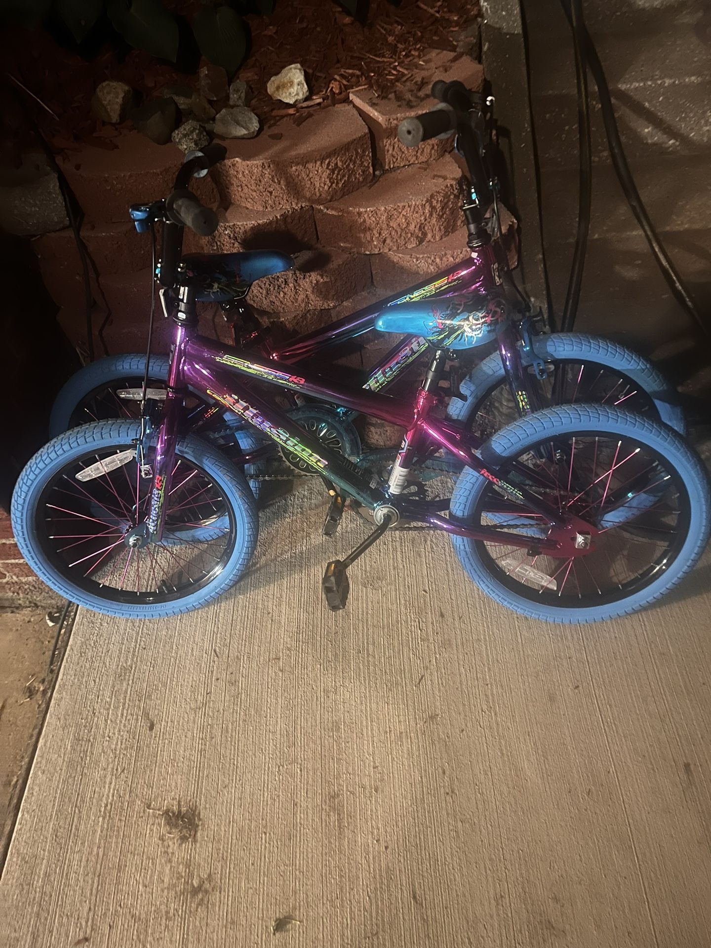 Bicycles Genesis 18 Inch Kids Bikes With Training Wheels for Sale in ...