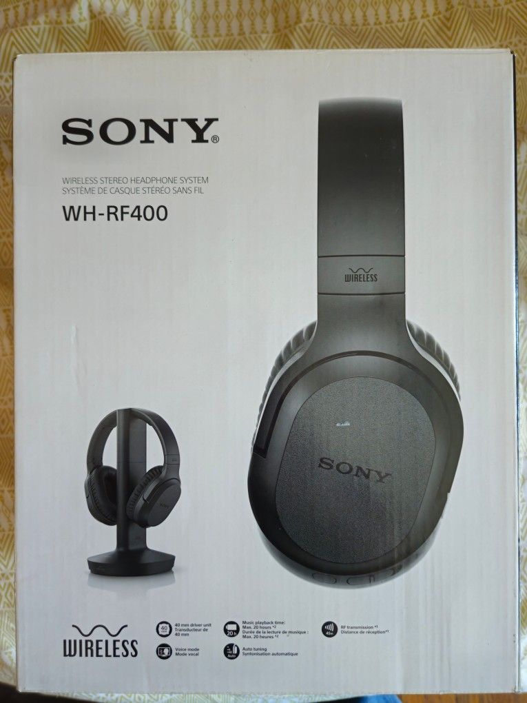 Headset WR-RF400 SONY, $55, RETAIL PRICE $100 for Sale in Los Angeles ...