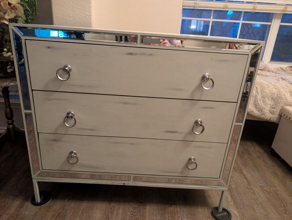 Mirrored Trim 3 Drawer Chest- Set Of 2 $150 for Sale in Frisco, TX ...