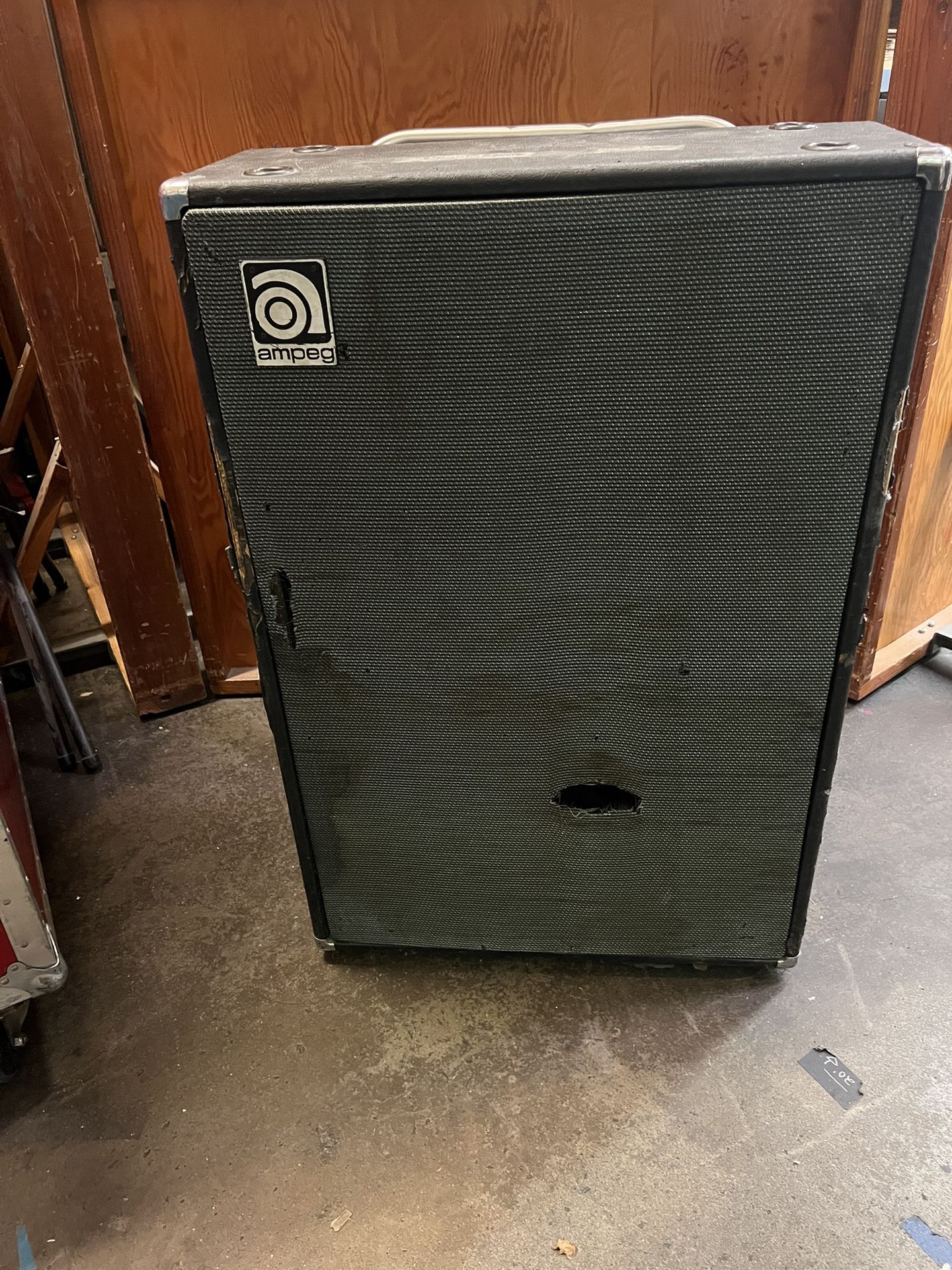 Ampeg 2x15 V-6B Cabinet for Sale in Burbank, CA - OfferUp