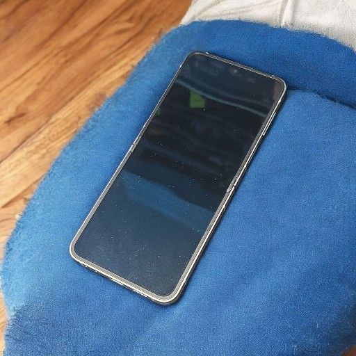 Samsung Galaxy Zflip 6 for Sale in La Habra Heights, CA - OfferUp