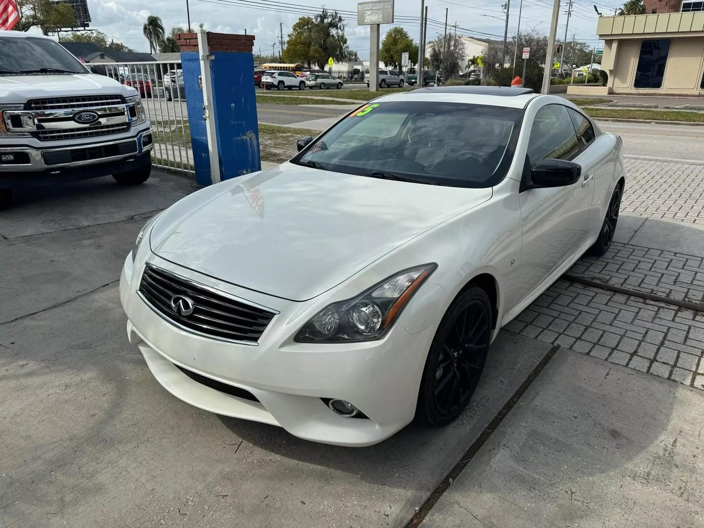 2015 Infiniti Q60 for Sale in Orlando, FL - OfferUp