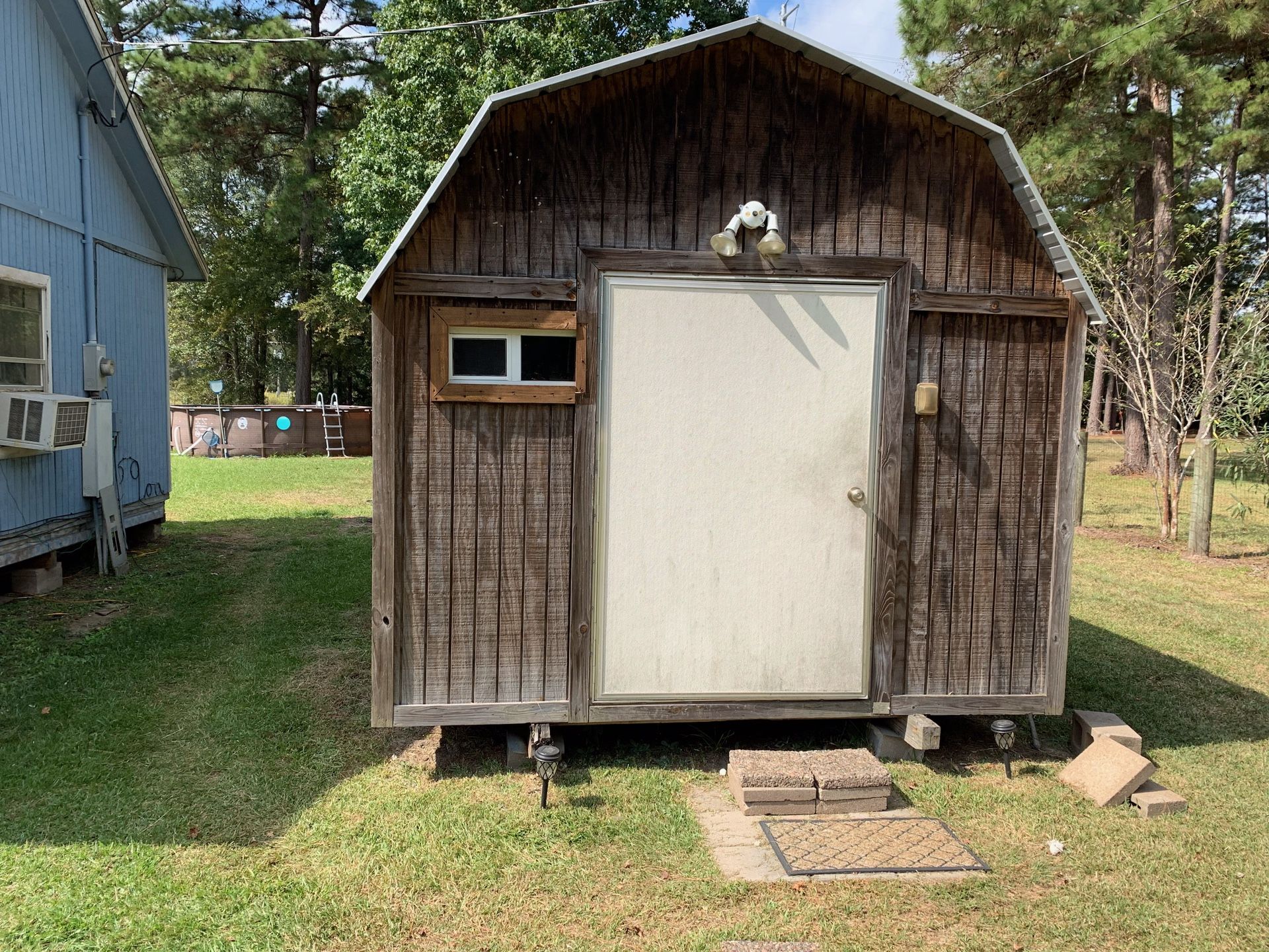 Nice shed inside and out all sheet rock on inside done light on outside ...