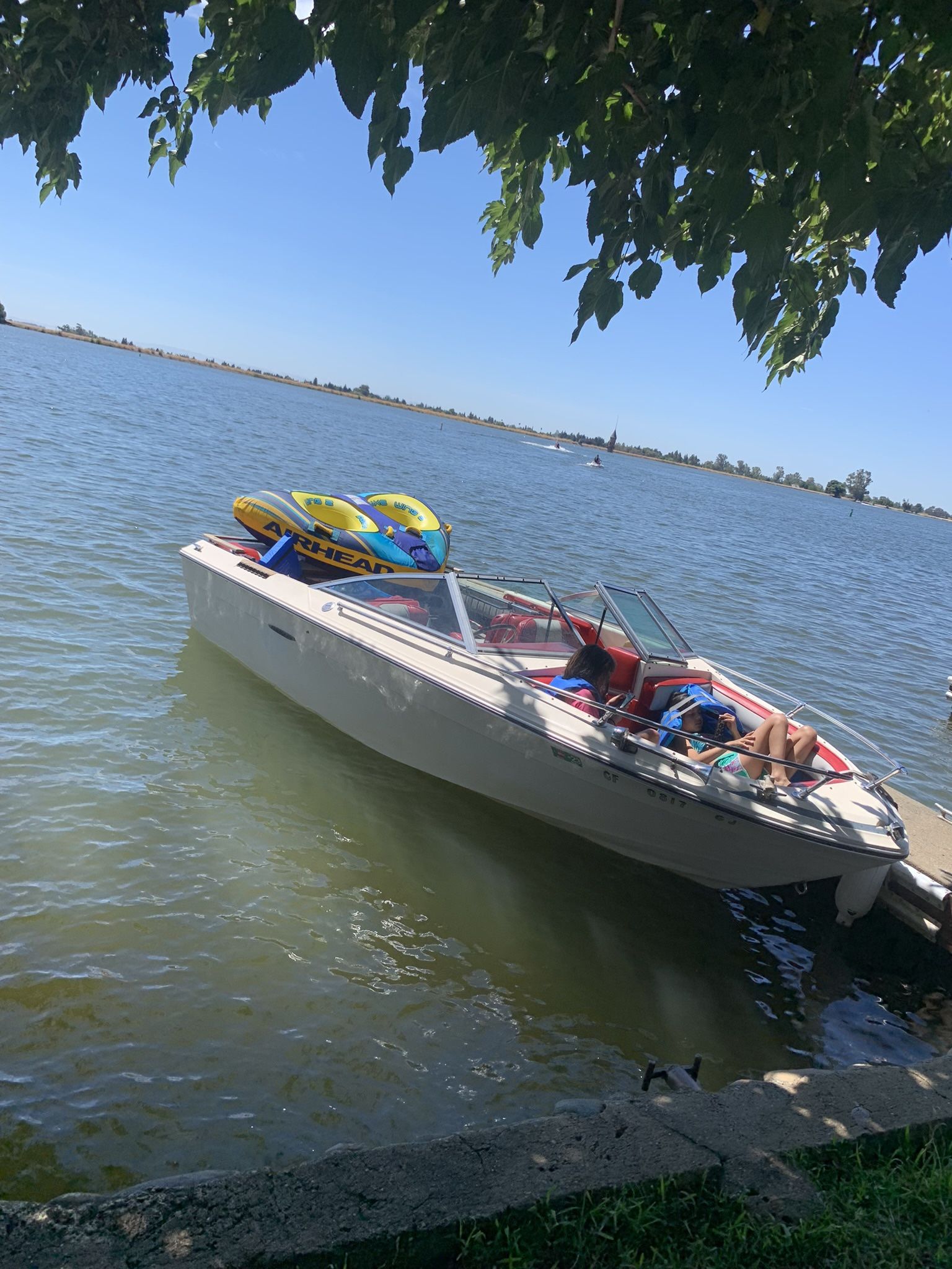 78 Sea Ray Boat Great Condition for Sale in Modesto, CA - OfferUp