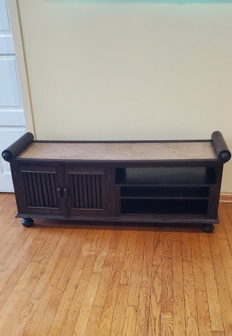 Tv Entertainment Console Bench for Sale in West Covina, CA - OfferUp