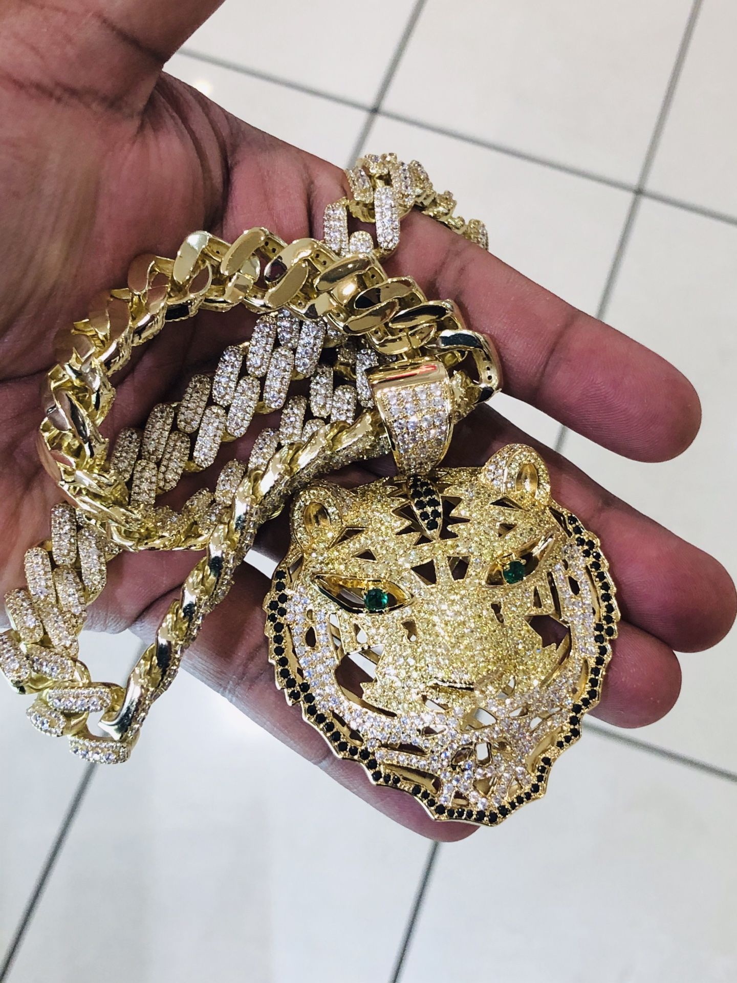 Tiger iced Out pendant and Cuban chain for Sale in Carrollton, GA - OfferUp