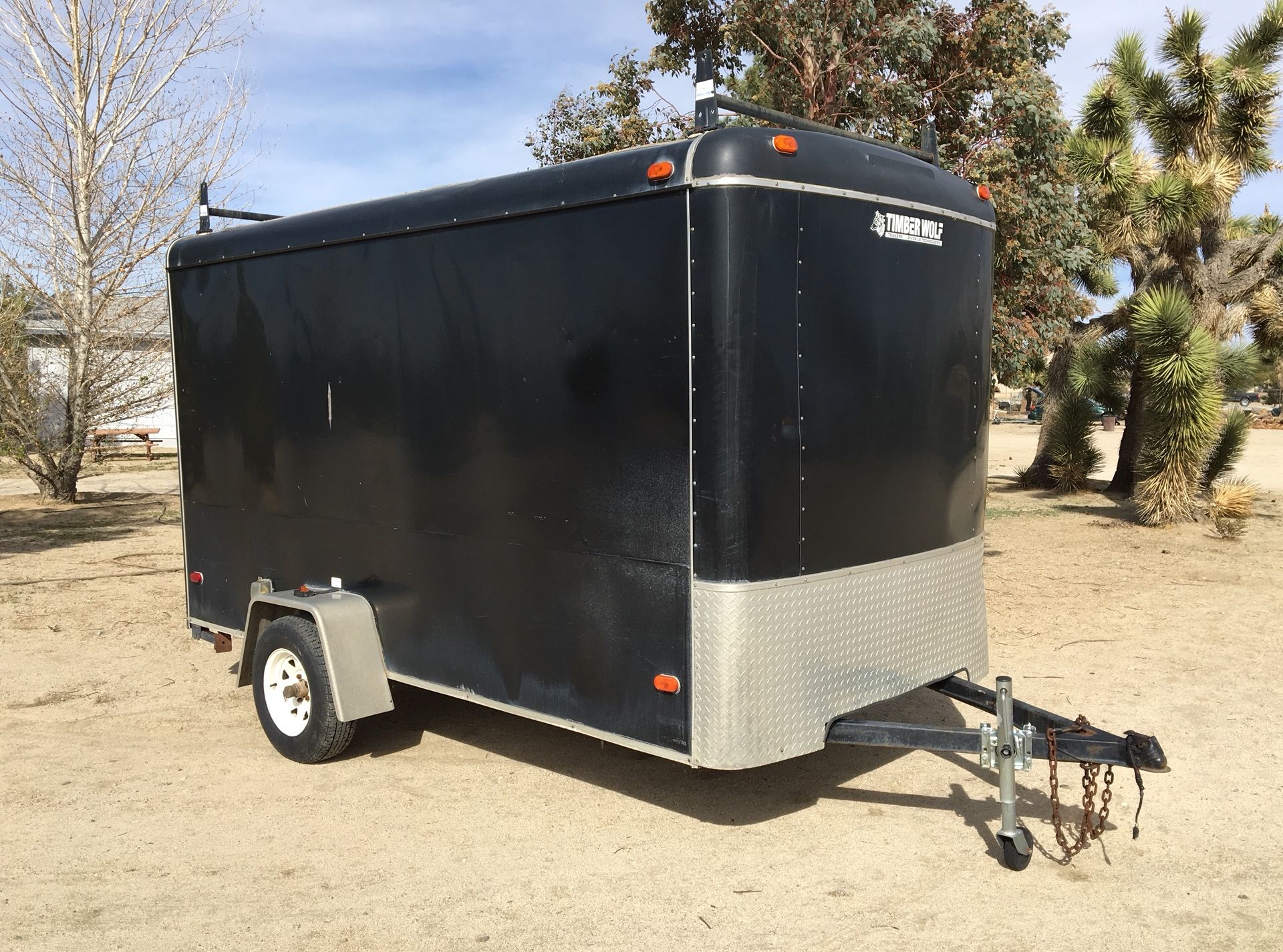 Timber Wolf 6' x 12' Enclosed Trailer for Sale in Pinon Hills, CA - OfferUp