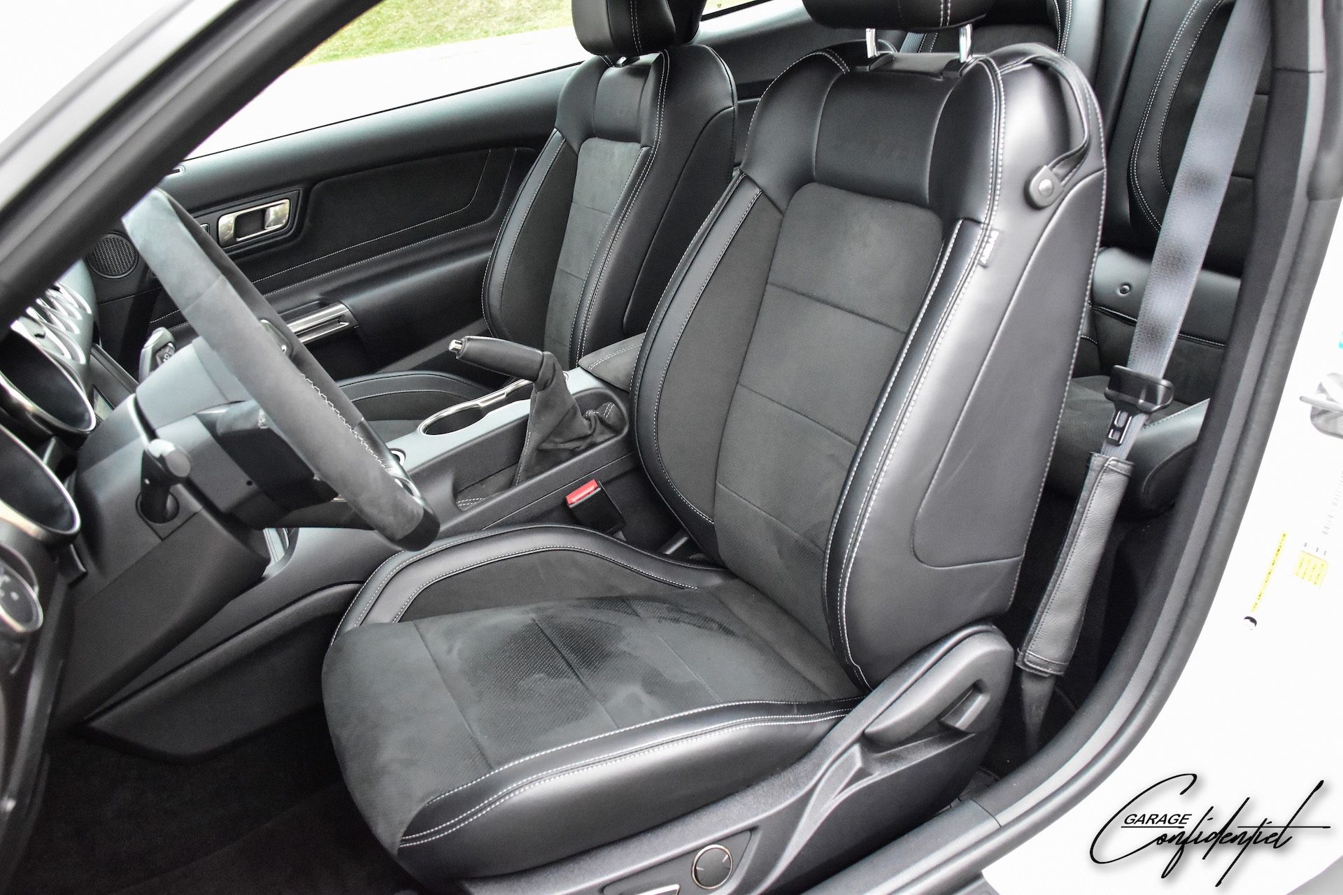 When Did Mustang Offer Heated Seats