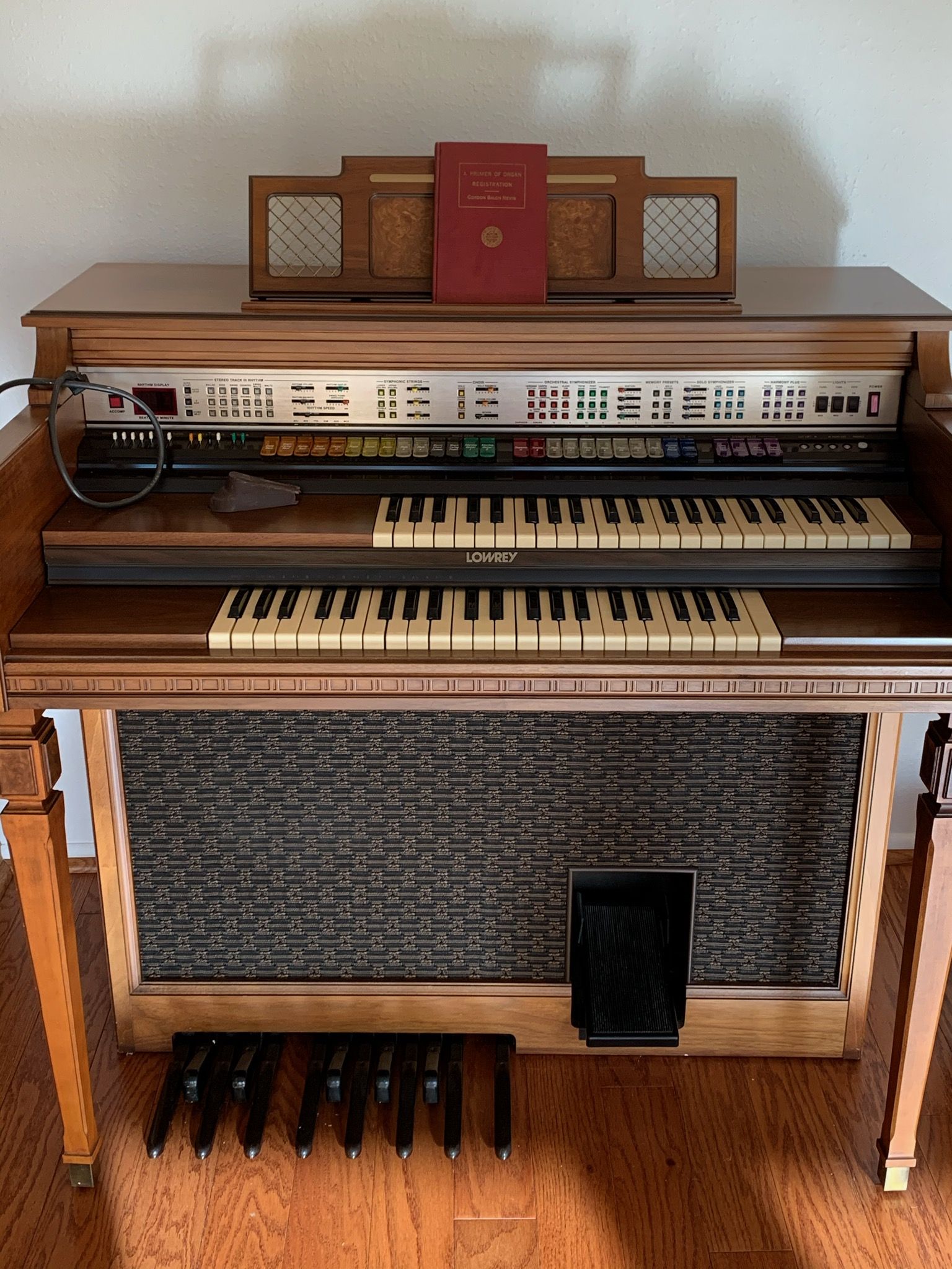 Lowrey "Cotillion" Luxury Spinet Organ, Model D-575 for Sale in Mesa ...