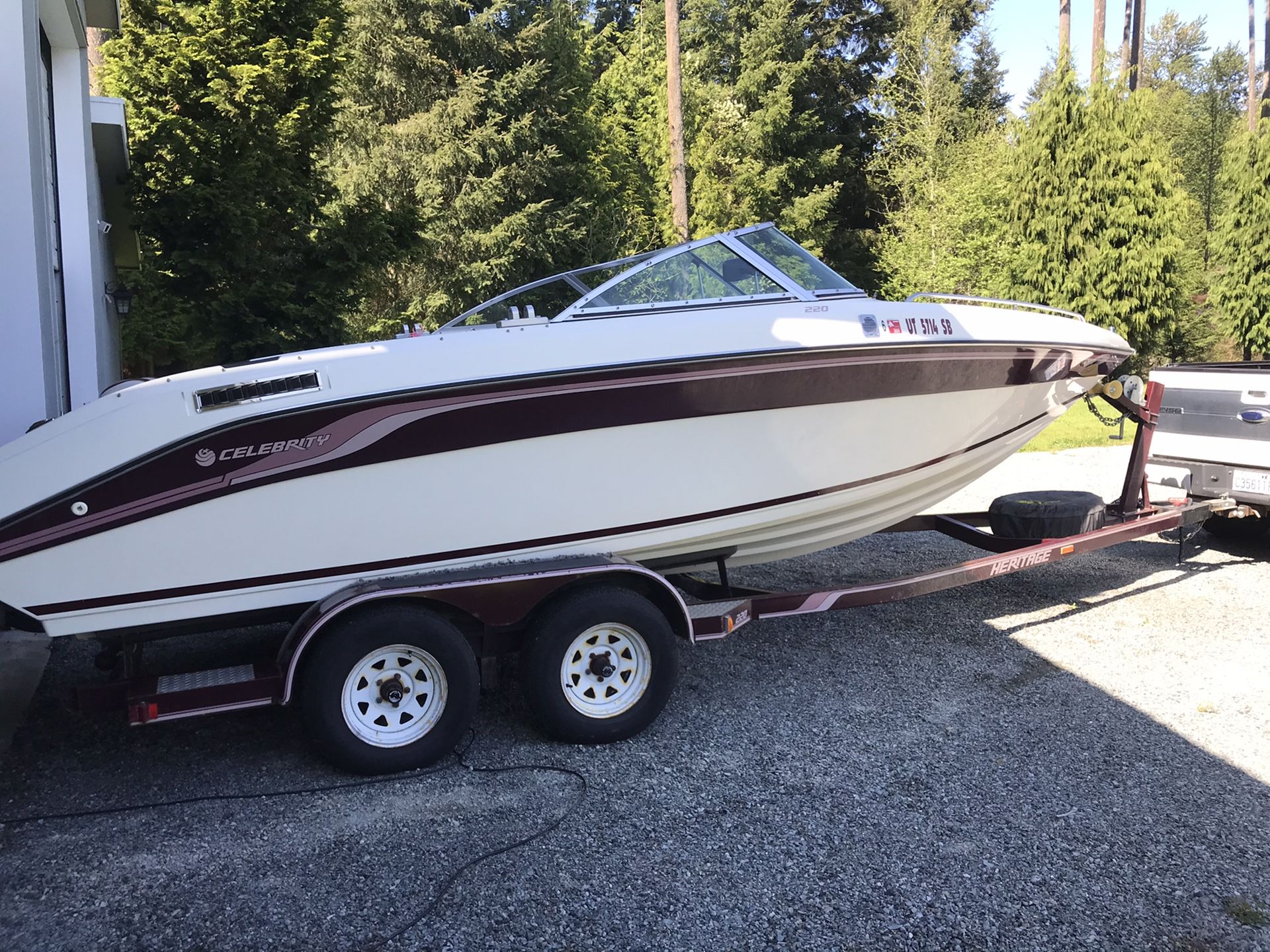 Celebrity 22 ft. Open Bow Bowrider for Sale in Mill Creek, WA - OfferUp
