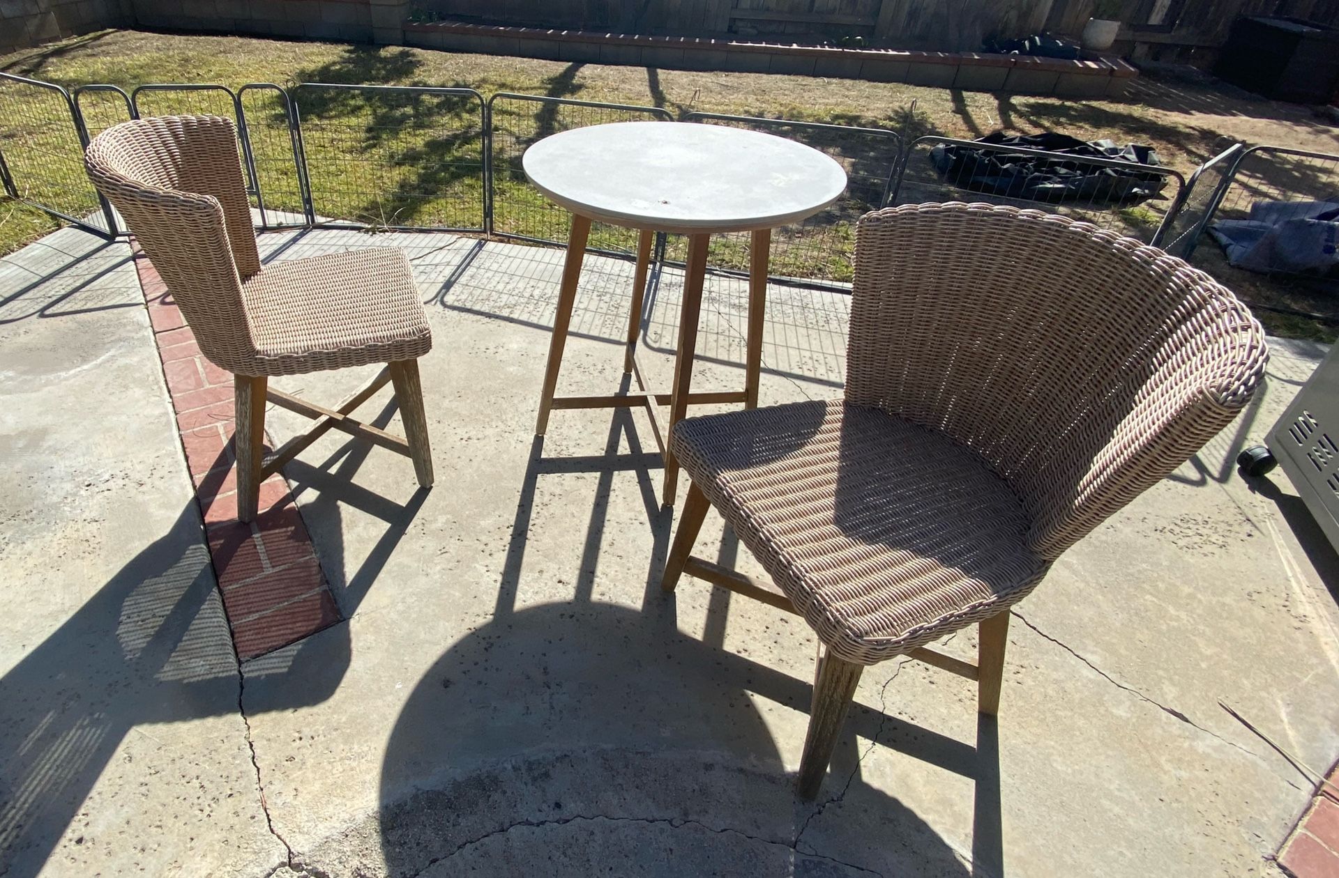 Small Patio Table /chairs for Sale in Riverside, CA - OfferUp