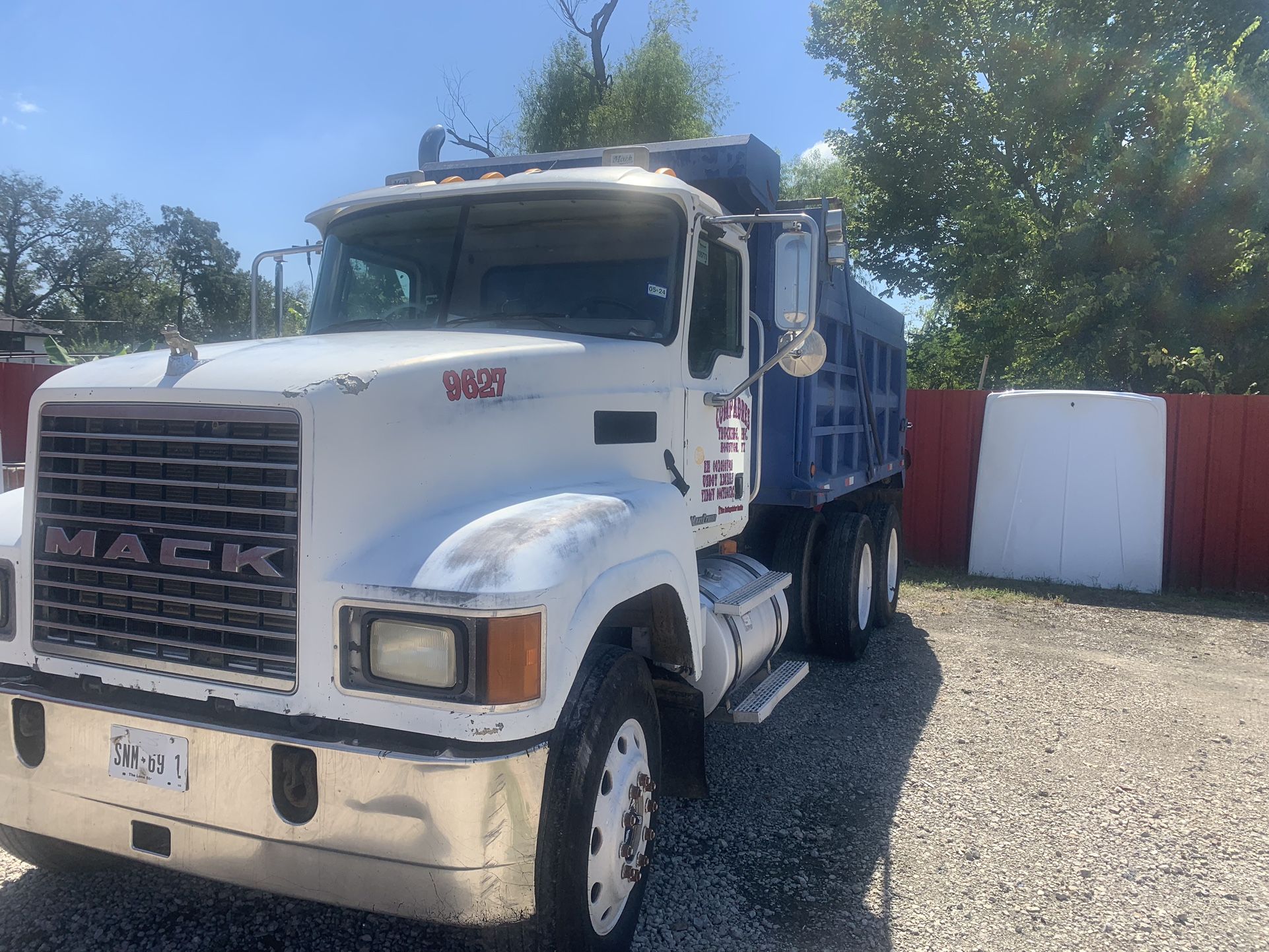 Dump Truck 2007 Mack CH 600 for Sale in Houston, TX - OfferUp