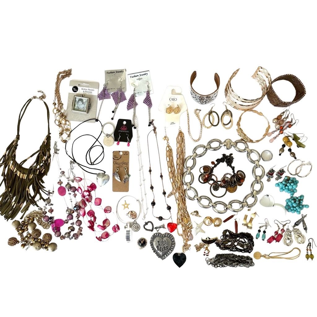 Large Jewelry Bundle for Sale in La Costa, CA - OfferUp