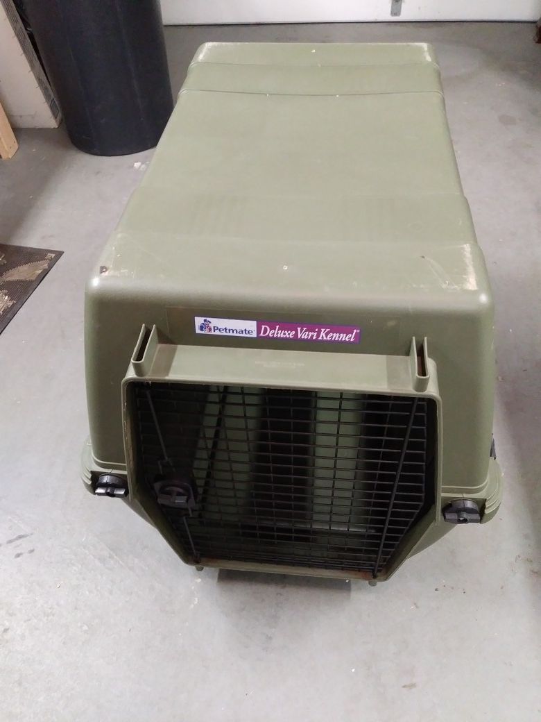 Petmate Deluxe Vari Kennel for Sale in Toms River, NJ - OfferUp