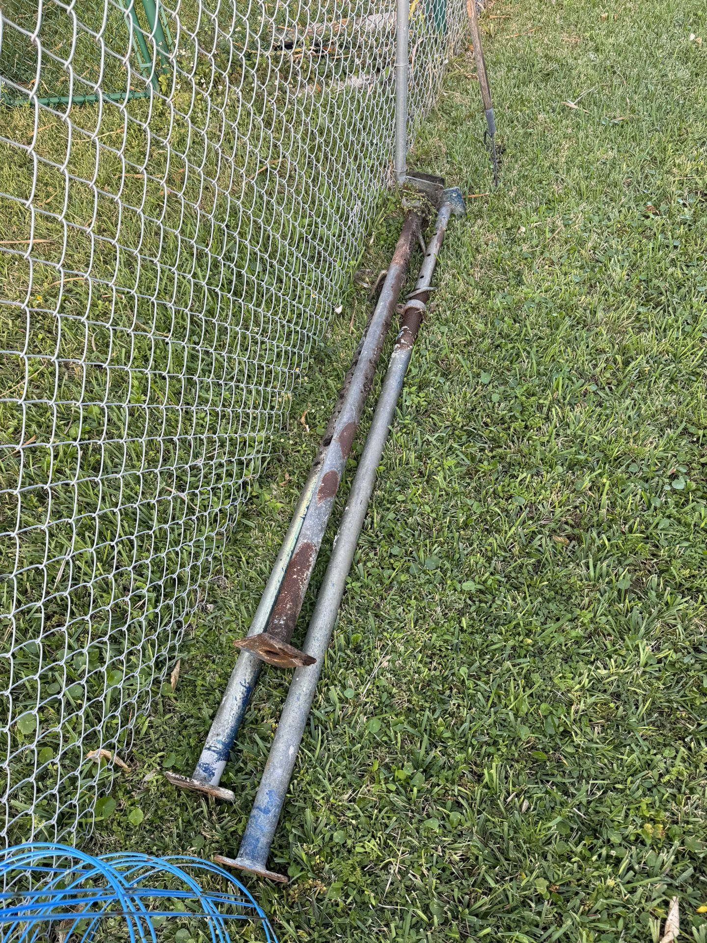 Metal Support rods for Sale in Pembroke Pines, FL - OfferUp