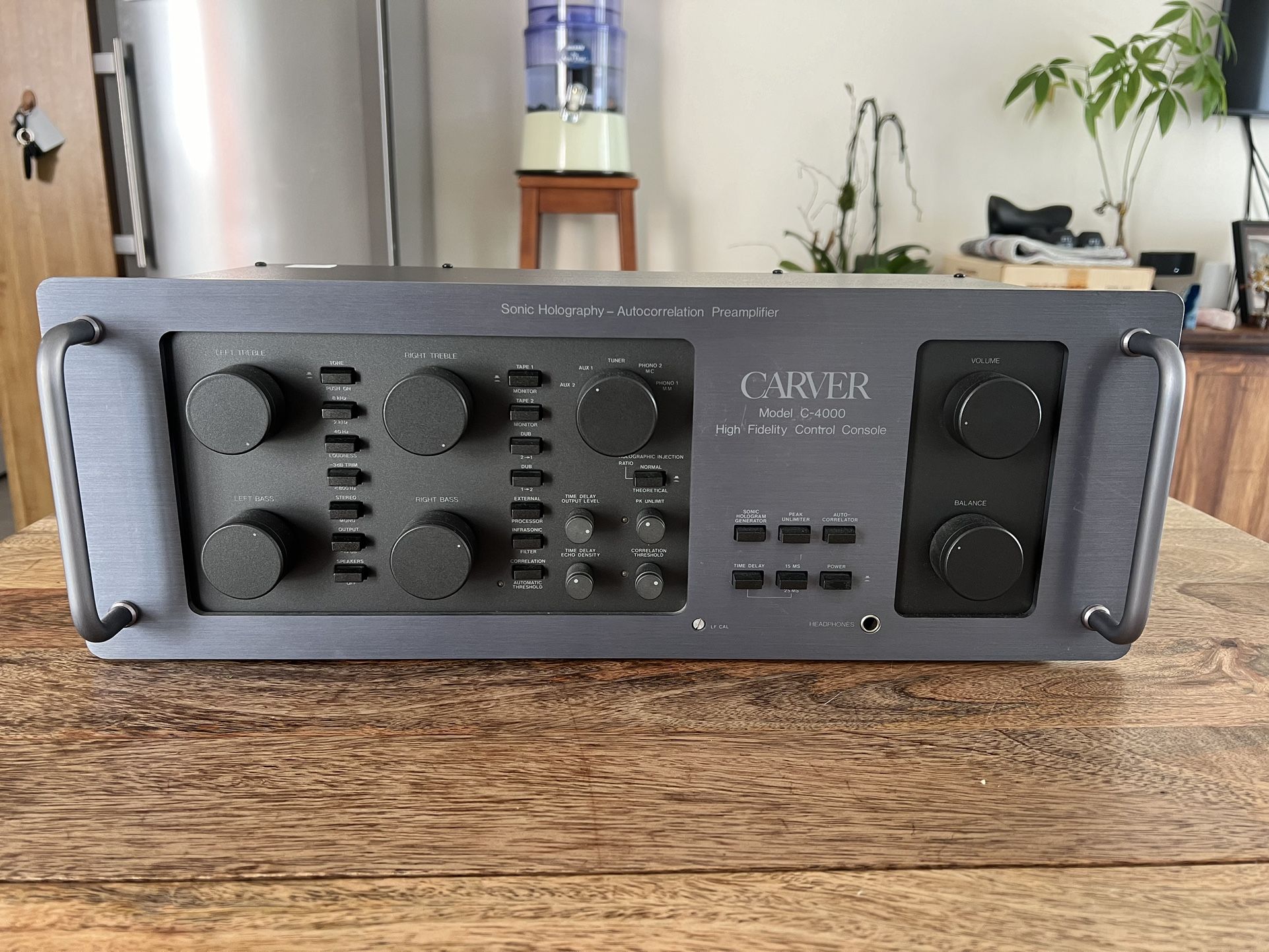 Cárver - Model C - 4000 Stereo Sonic Holography Auto - Correlation Pre ...