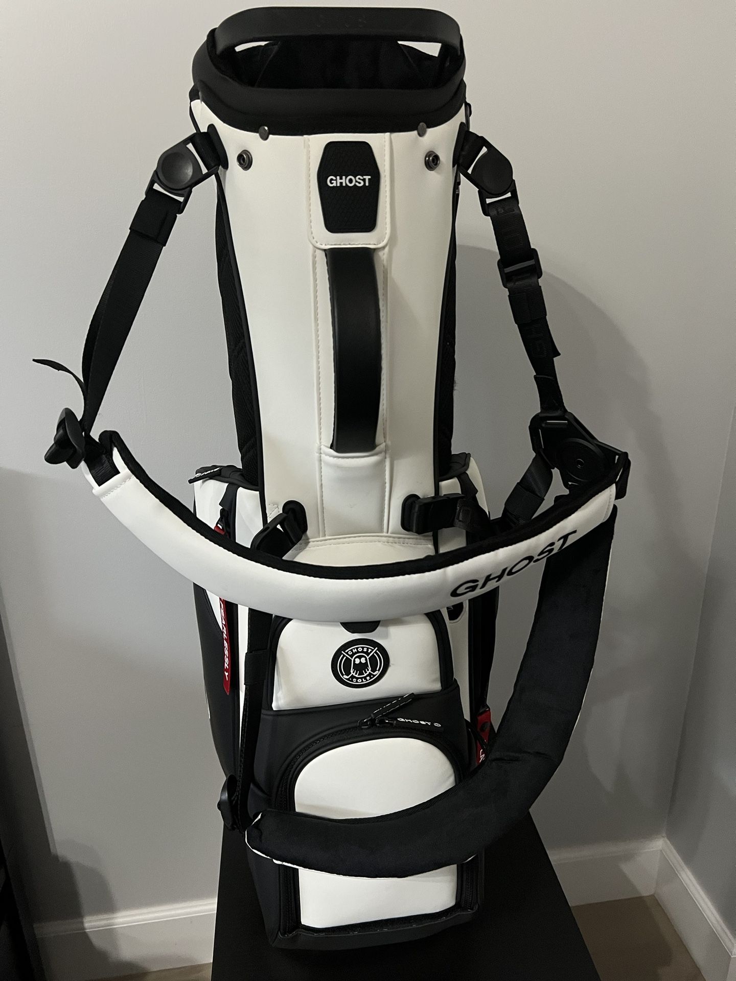 BRAND NEW Ghost Golf golf bag OREO 14 way Anyday for Sale in Irwindale ...