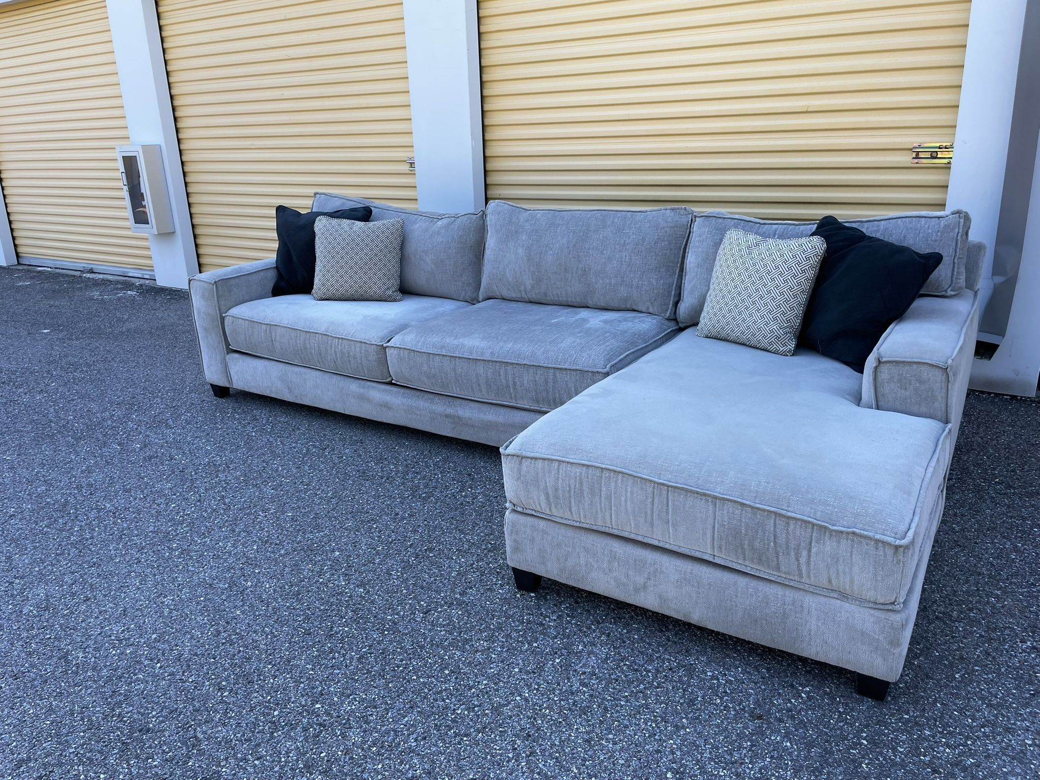 Sectional 128” X 73” for Sale in Kissimmee, FL - OfferUp