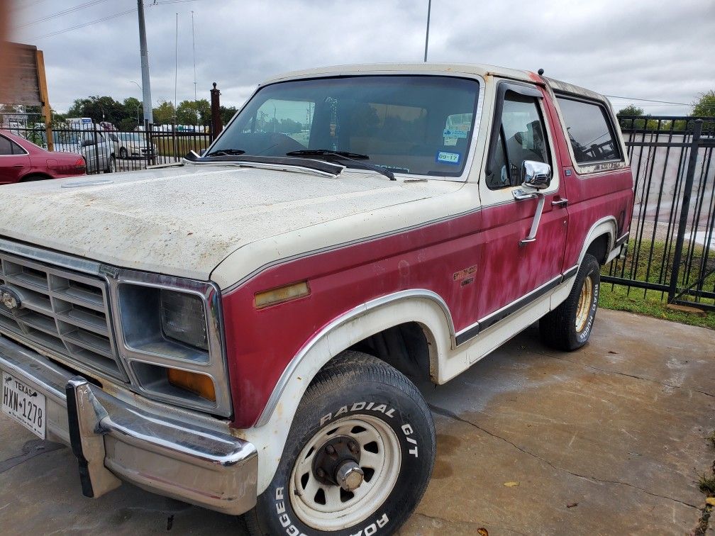1982 Ford Bronco for Sale in Houston, TX - OfferUp