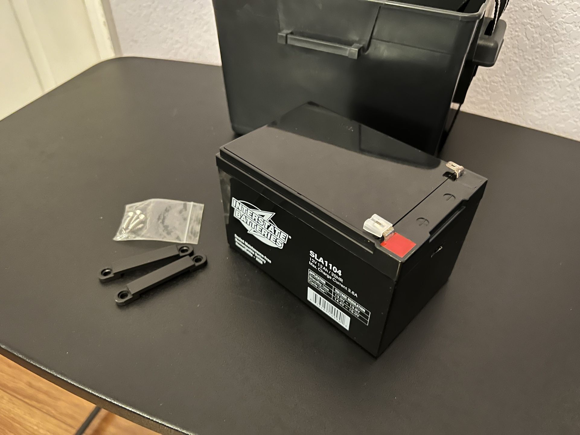 Interstate 12V 12 Amp Hour Battery With Noco U1 Battery Box & .25” F2 ...