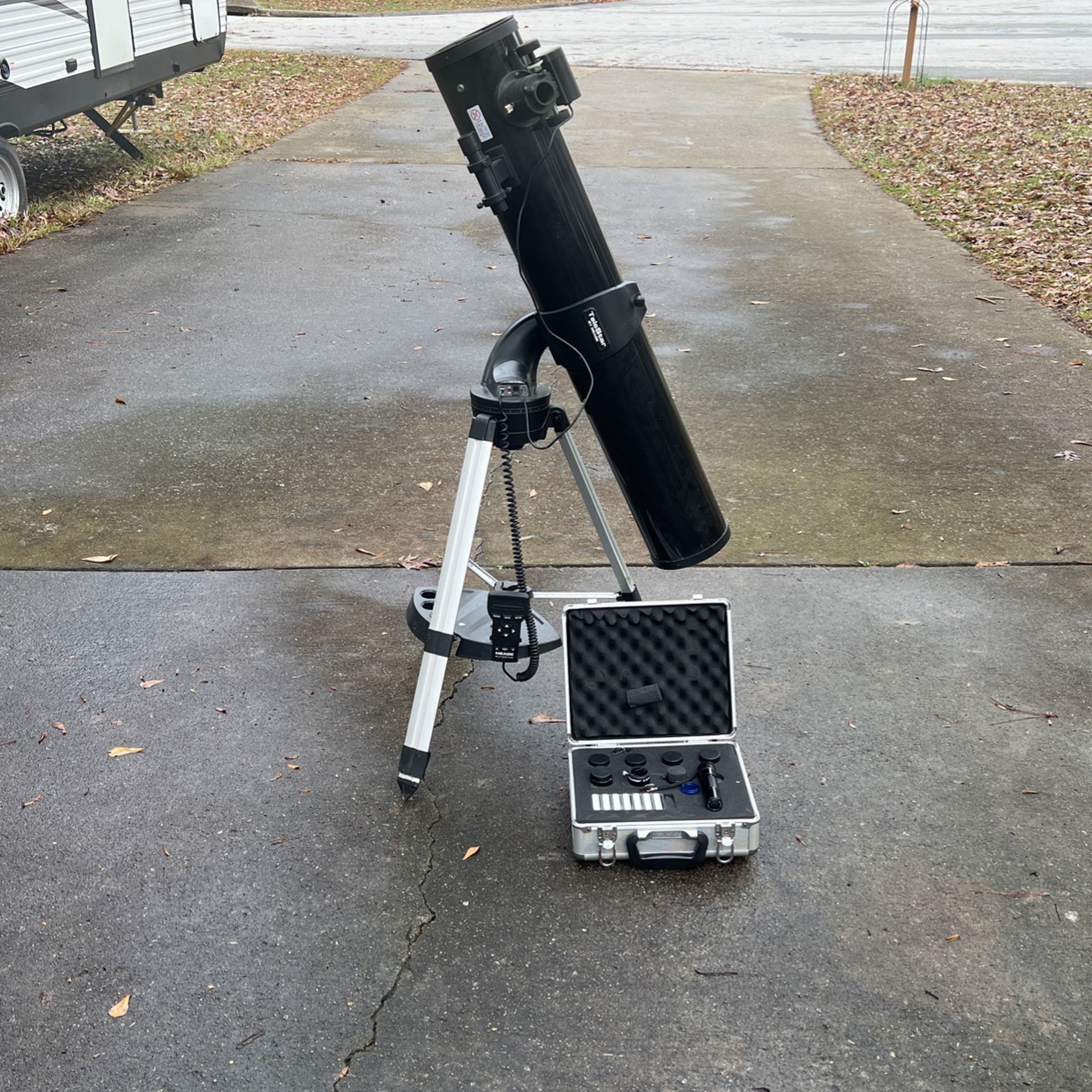 Meade Telestar Go To Telescope DS-2130ATE with Celestron Eyepiece Kit for Sale in Hiram, GA ...