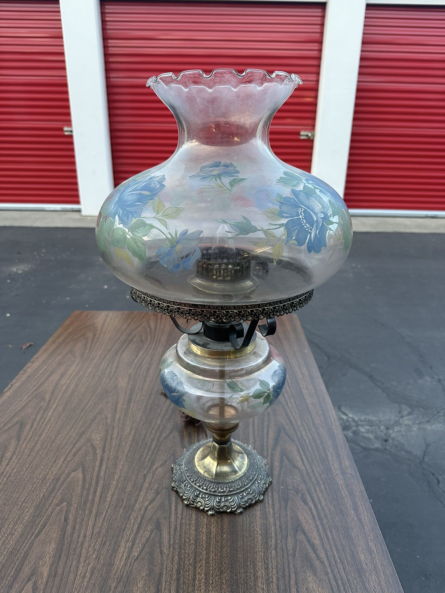 Lamp - Gone With The Wind for Sale in Modesto, CA - OfferUp