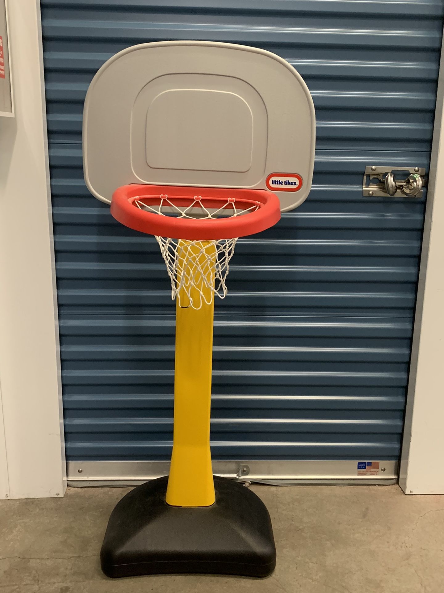 Little Tikes Basketball Hoop