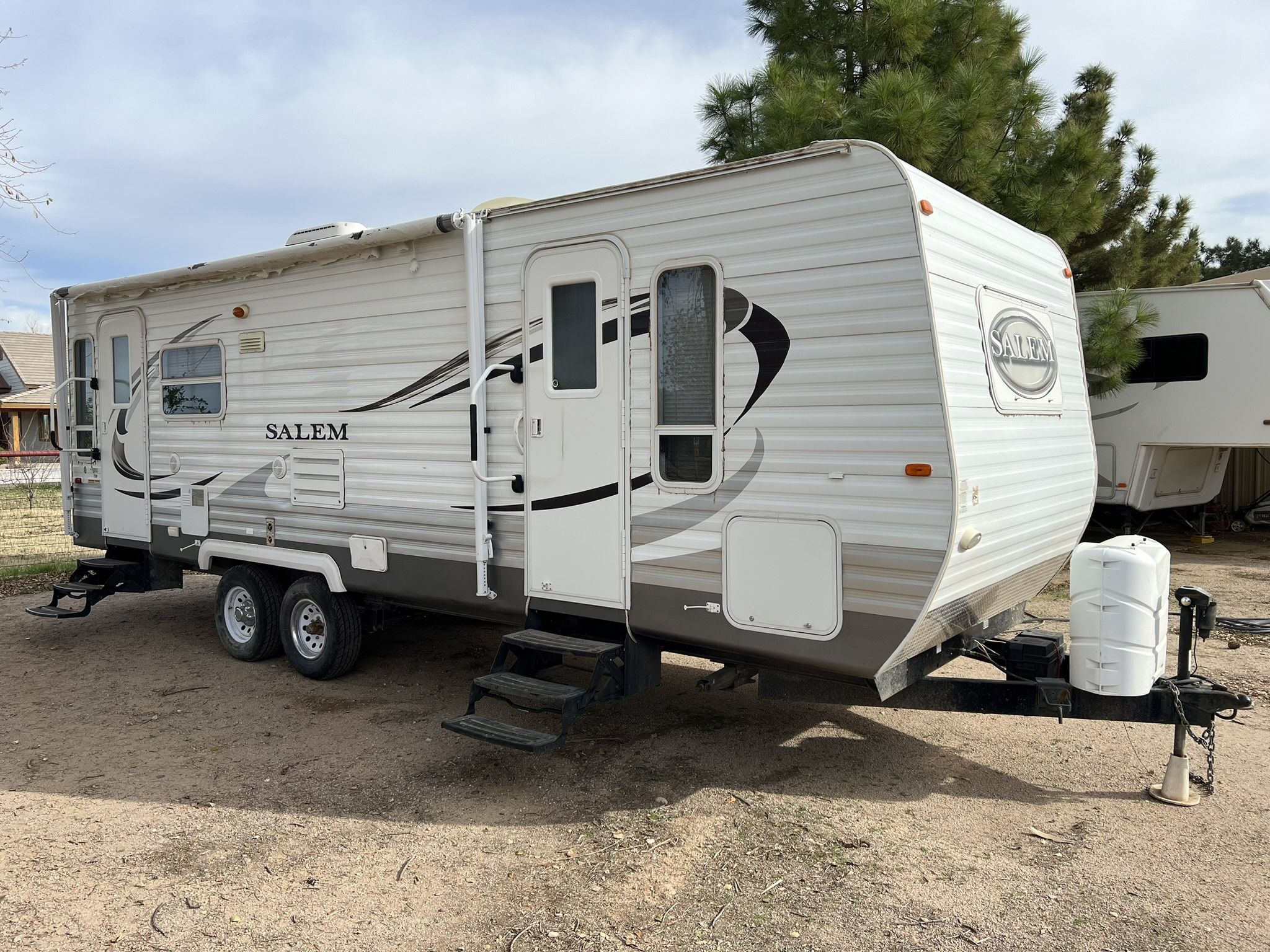 2011 Forest River 26RLSS for Sale in San Tan Valley, AZ - OfferUp