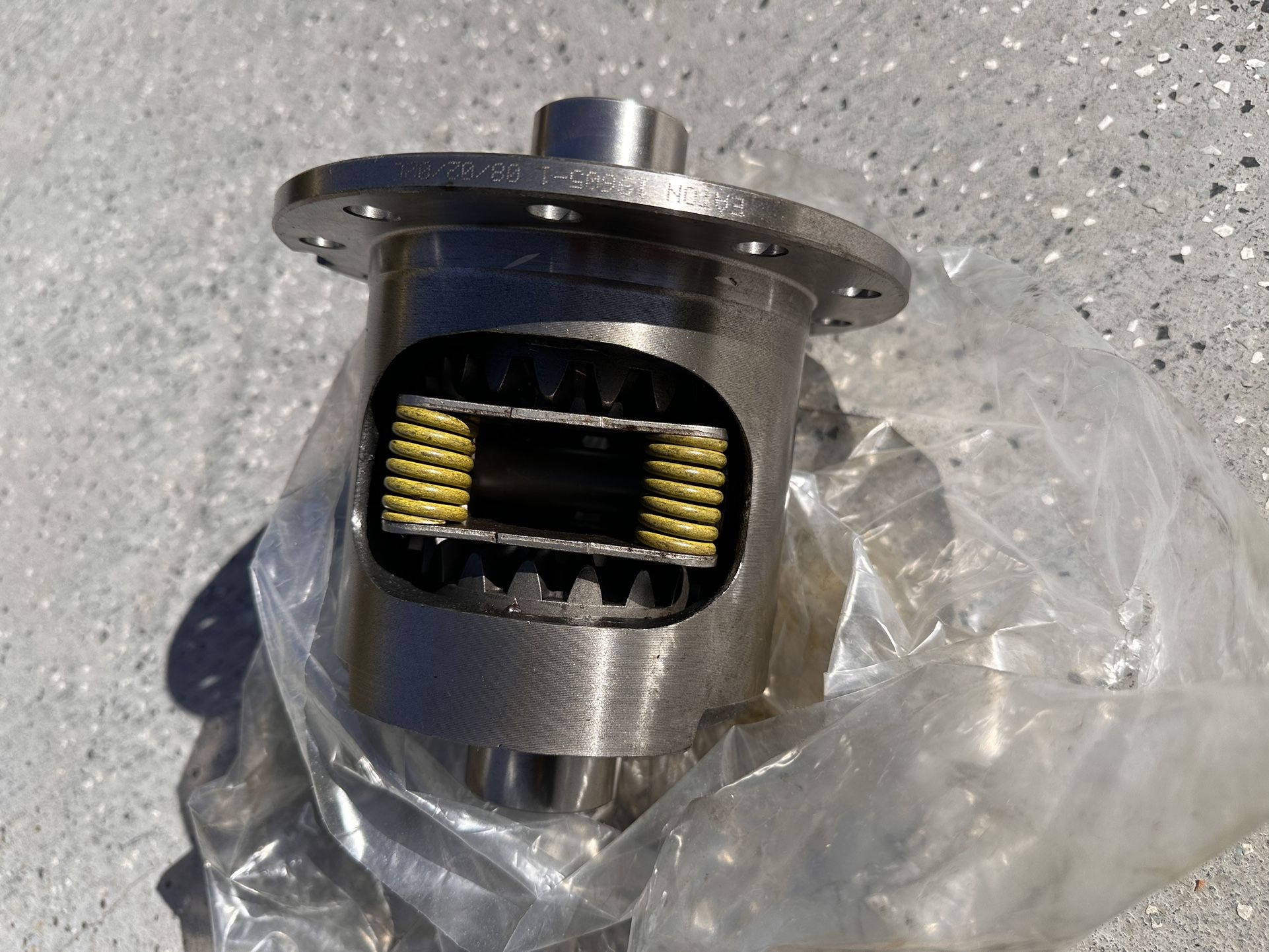 Eaton Detroit Truetrac Ford8.8 28 Tooth Differential: 79-93 Ford ...