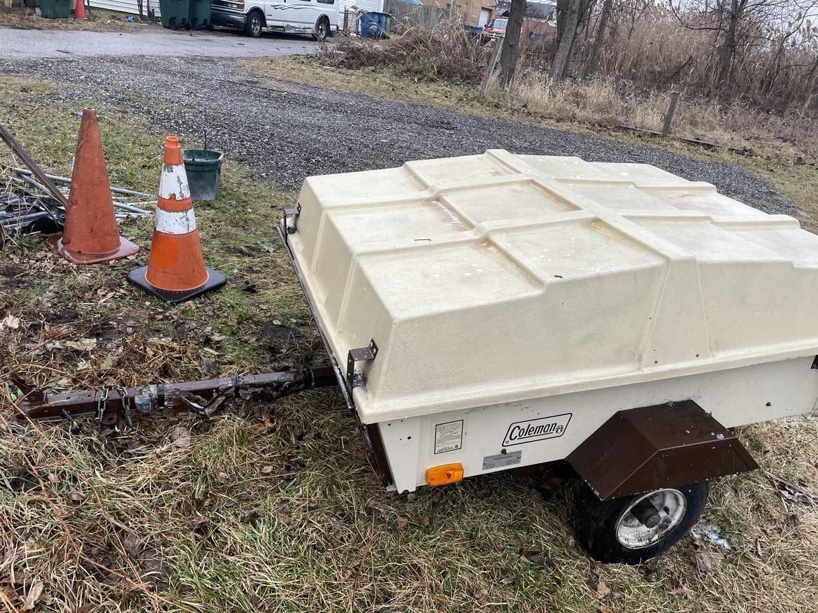 Coleman Versa Trailer for Sale in Carol Stream, IL - OfferUp