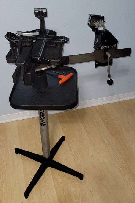 Tennis Racquet Stringing Machine for Sale in Westview, FL - OfferUp