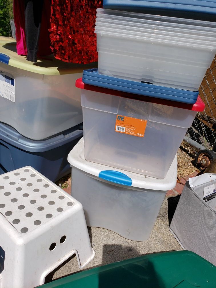 Plastic storage tubs for Sale in West Sacramento, CA - OfferUp