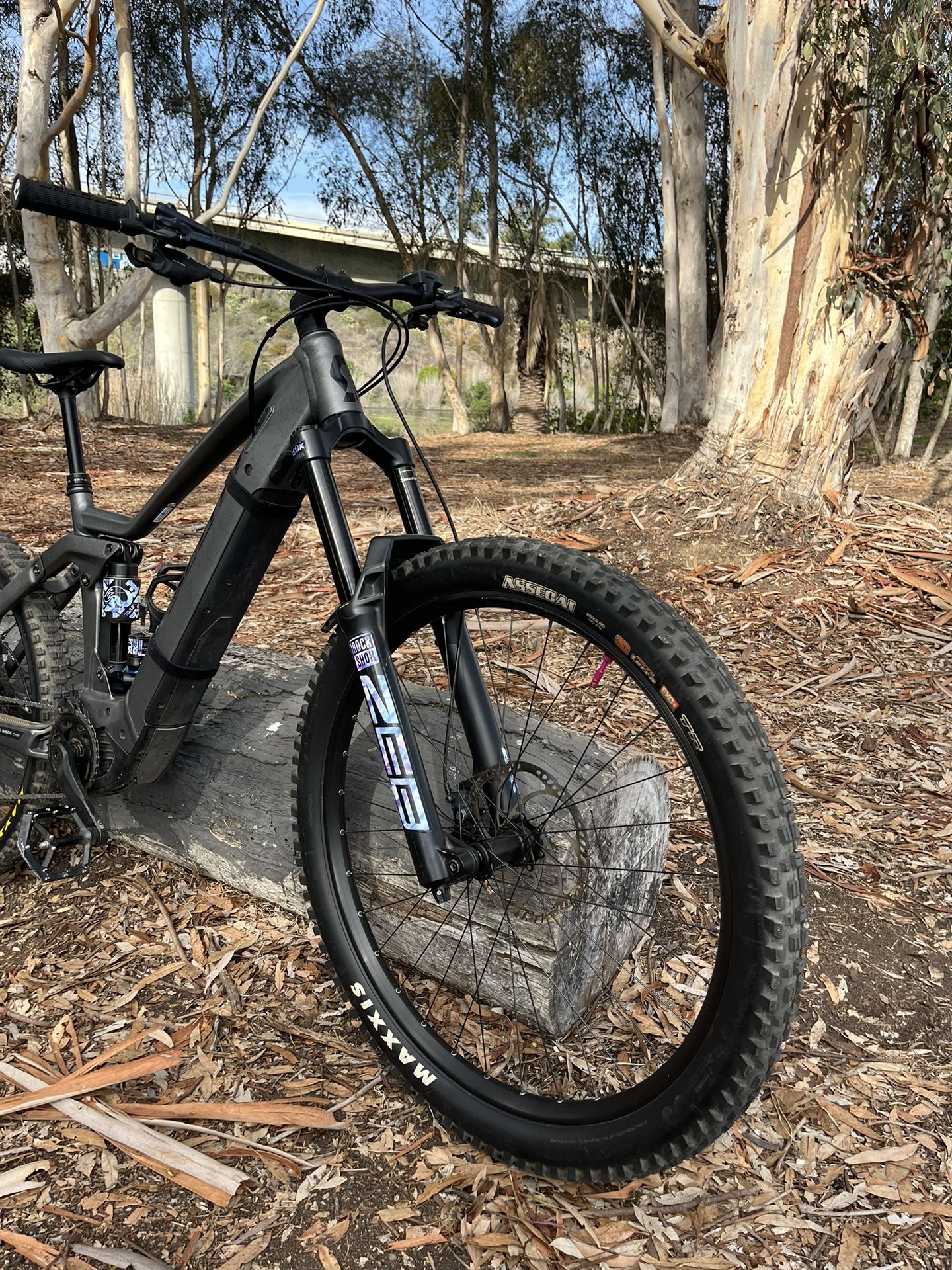 SCOTT RANSOM eRIDE 920 BIKE MEDIUM for Sale in Murrieta, CA - OfferUp