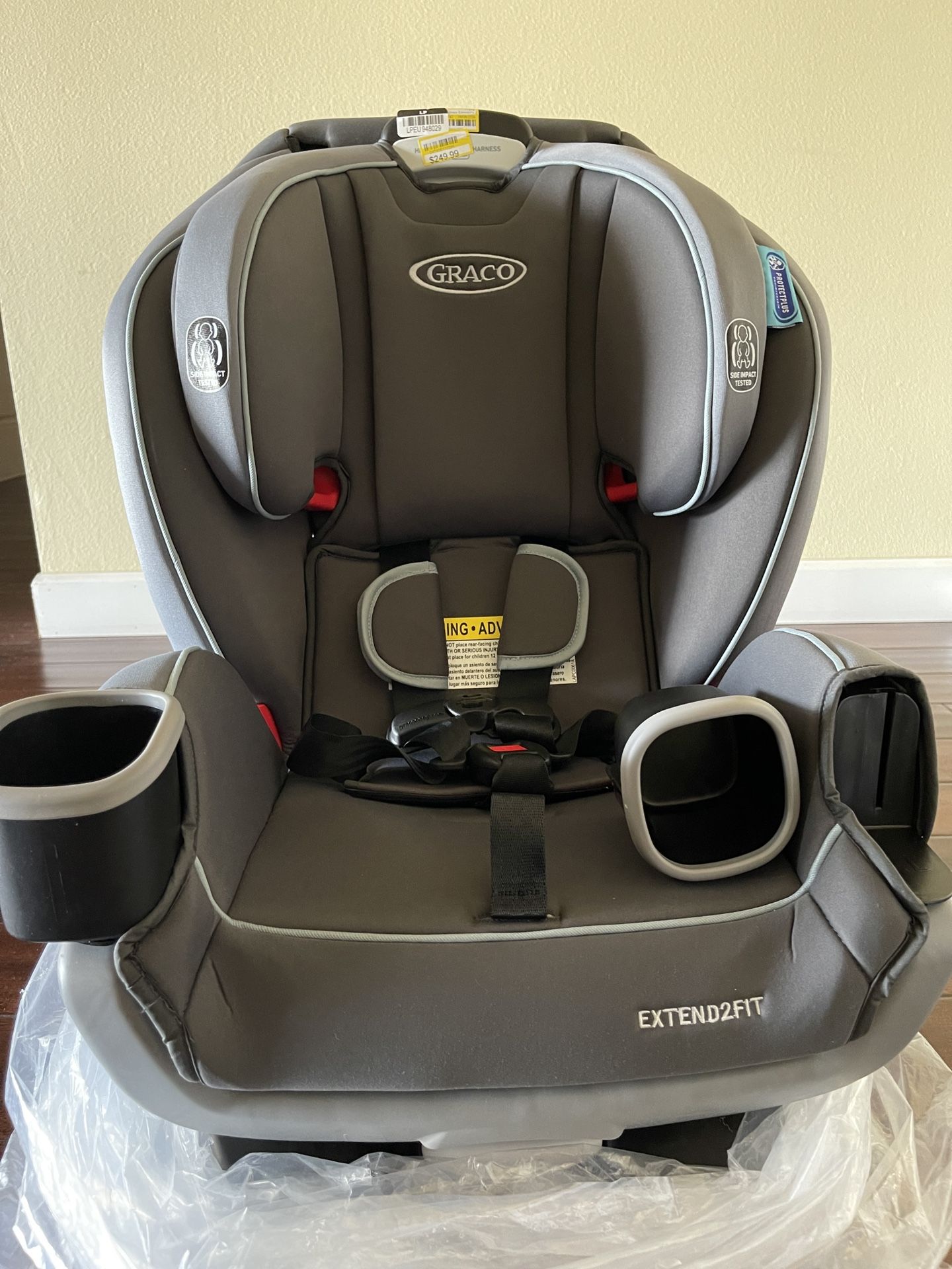 Graco Extend2Fit 3-in-1 Convertible Car Seat for Sale in Fullerton, CA ...