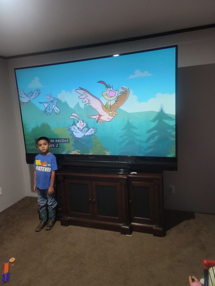 92 inch dlp Mitsubishi 3d TV comes 2 pair of xpand cinema 3d glasses ...