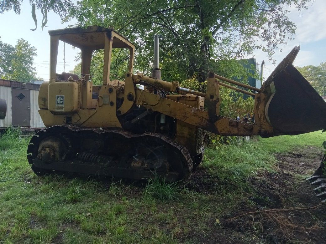 Caterpillar 951B Dozer/Loader for Sale in Lexington, NC - OfferUp