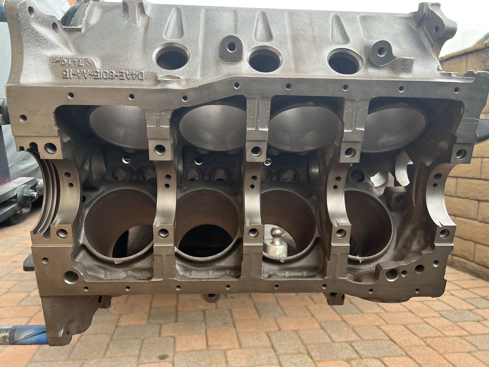 351W Engine for Sale in Rancho Cucamonga, CA - OfferUp