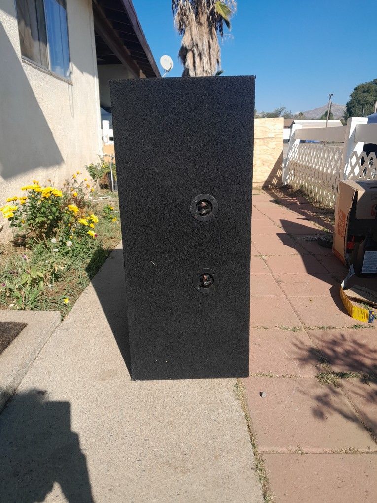 2 12 Inch Subwoofers And A 2000 Watt Amplifier for Sale in Moreno ...