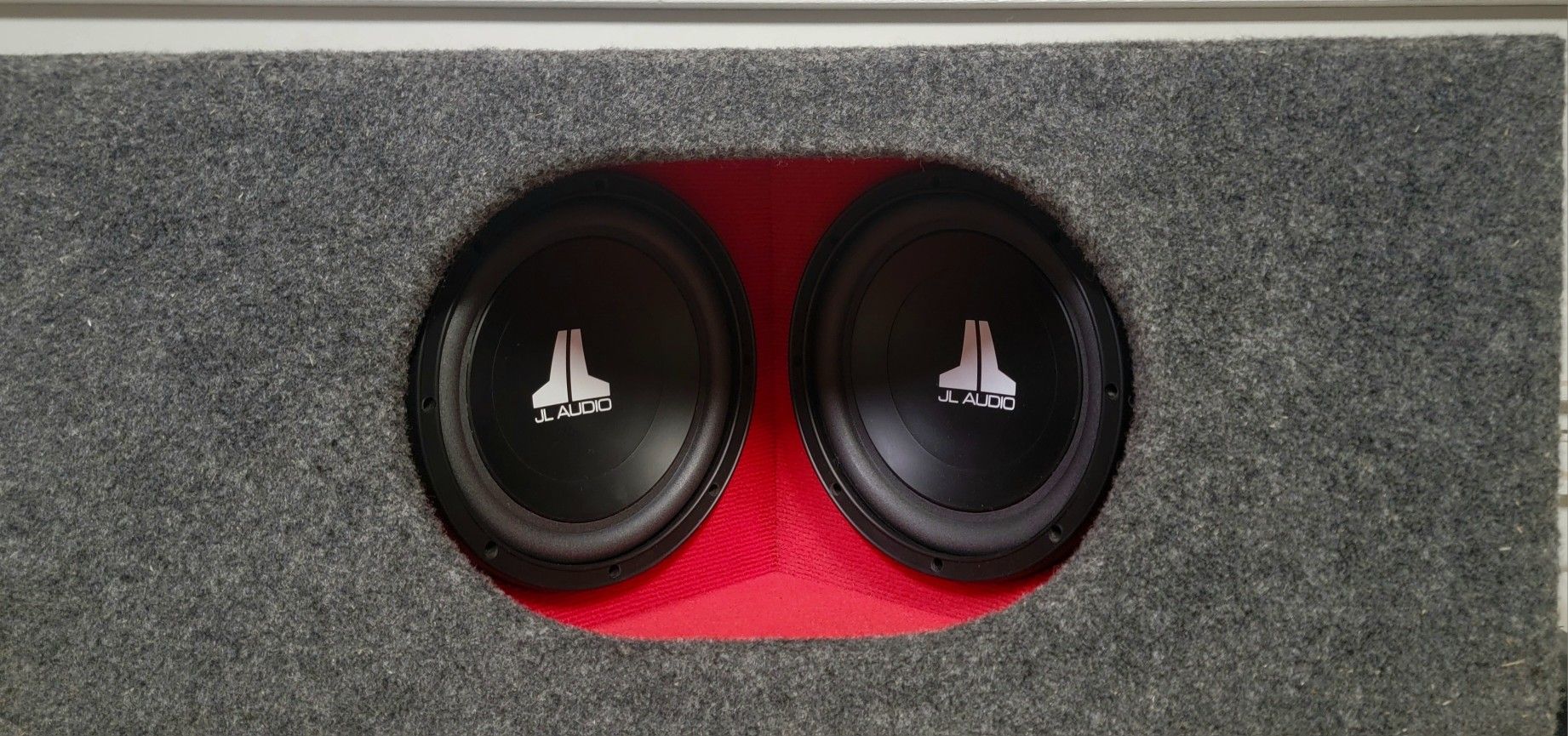 Jl AUDIO Subwoofer Enclosure (2-10W3's) Great Condition for Sale in San ...
