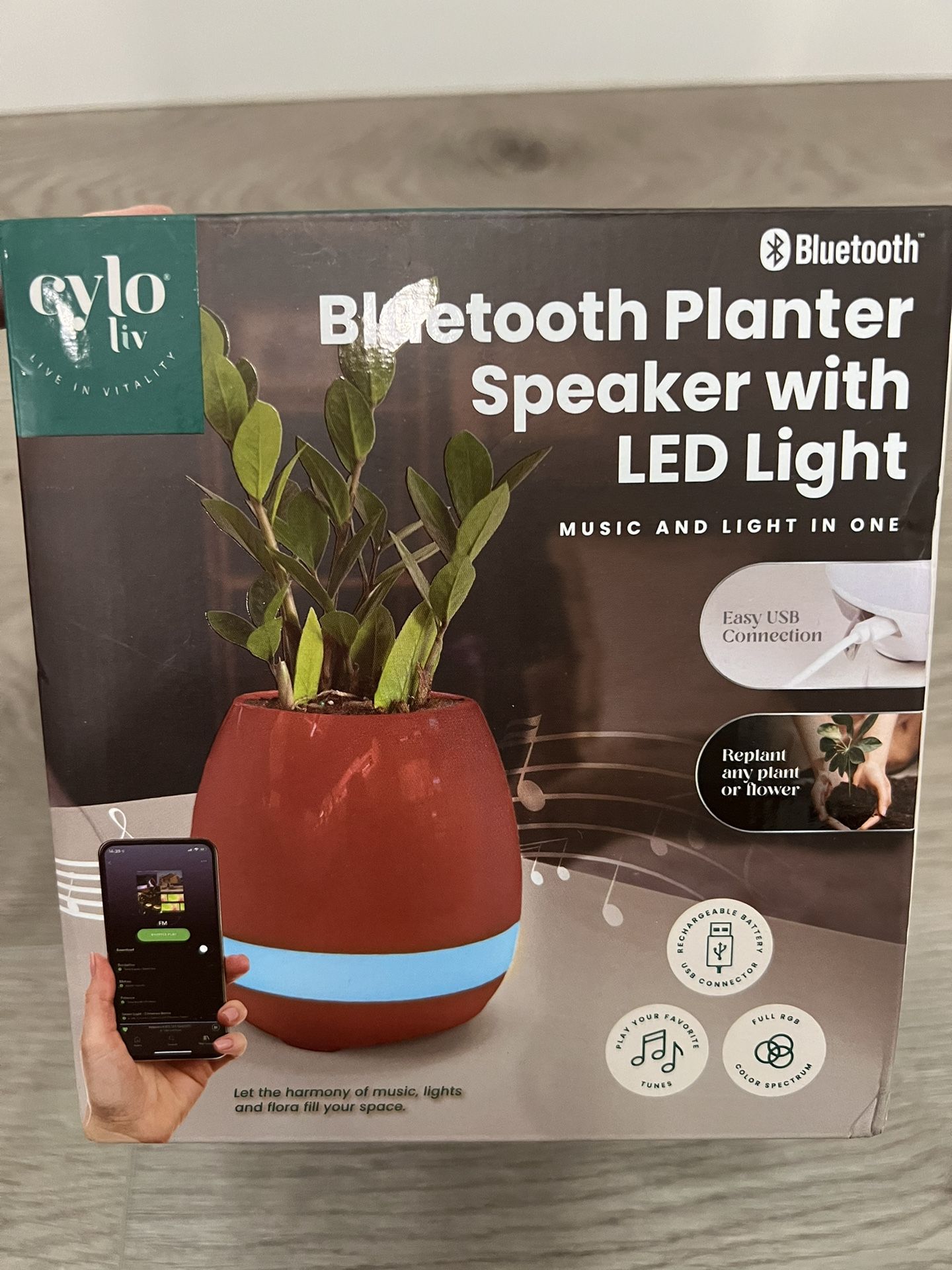 NEW Cylo Liv Bluetooth Planter Speaker With LED Light for Sale in ...
