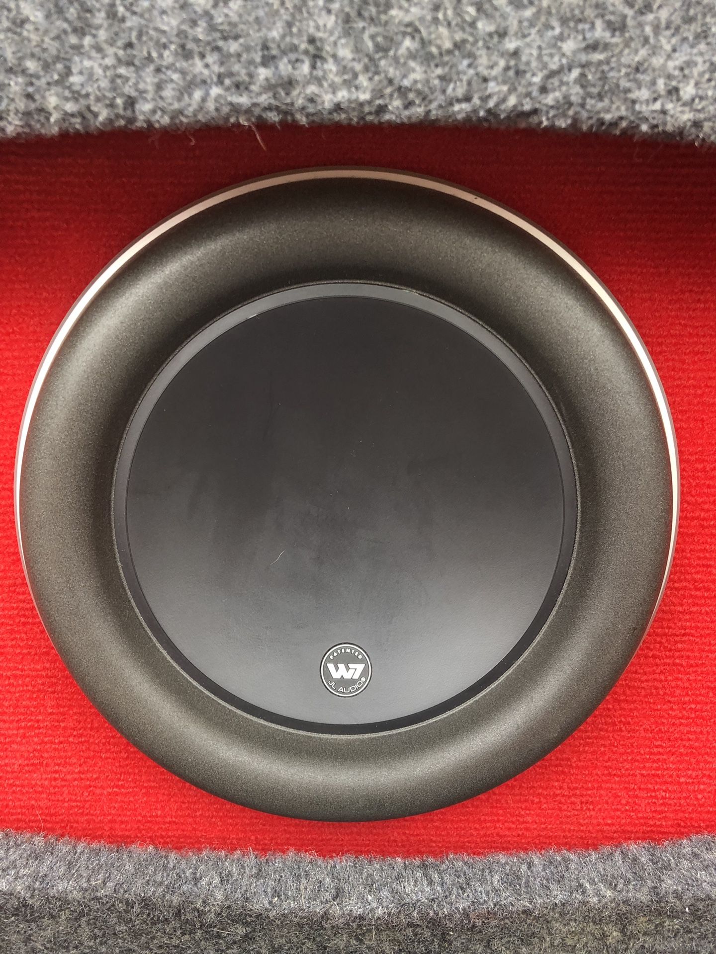 10" W7 JL Audio with Rare red eye JL box "BEAST" for Sale in Los ...