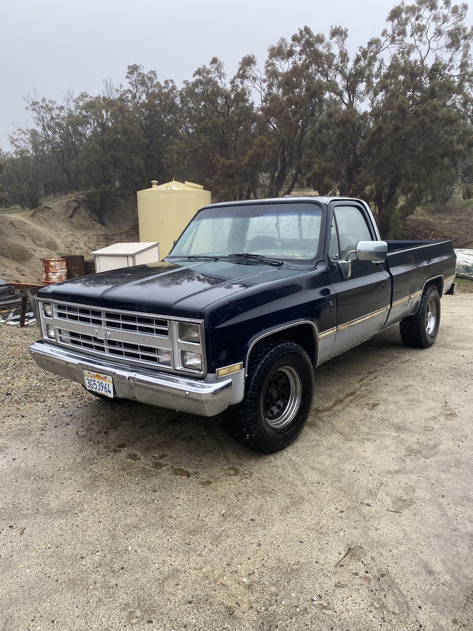 1987 Chevrolet R20 for Sale in Anza, CA - OfferUp