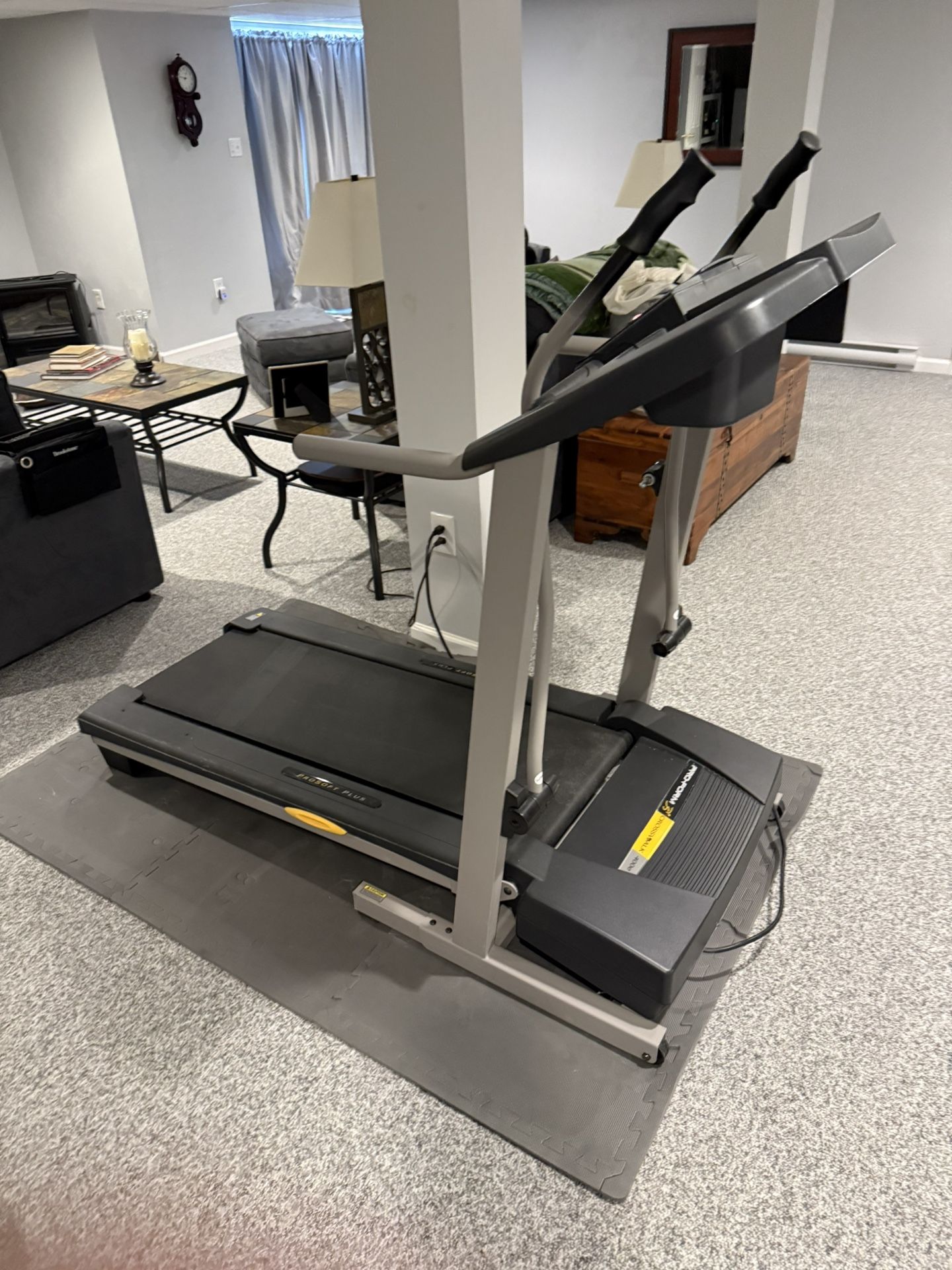 ProForm Crosswalk 400e treadmill for Sale in Romansville, PA - OfferUp