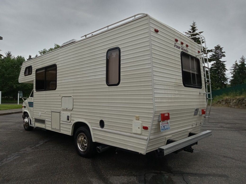 Chevrolet 23 FT RV C30 Low Miles Clean Title for Sale in Tacoma, WA ...
