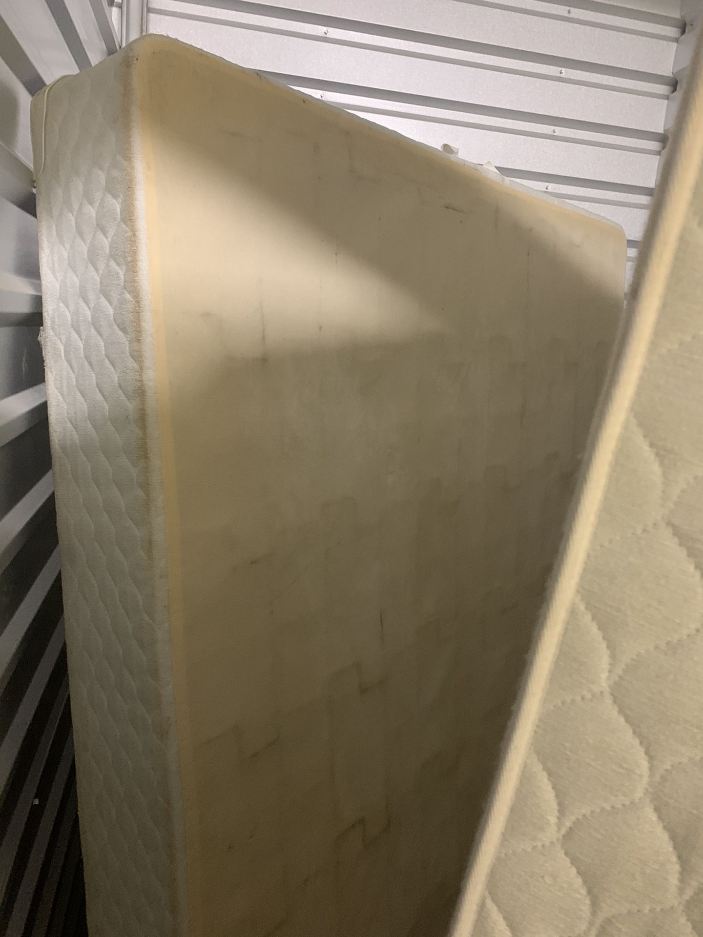 Queen size Mattress & Box Spring w/ rails and under bed planks for Sale ...