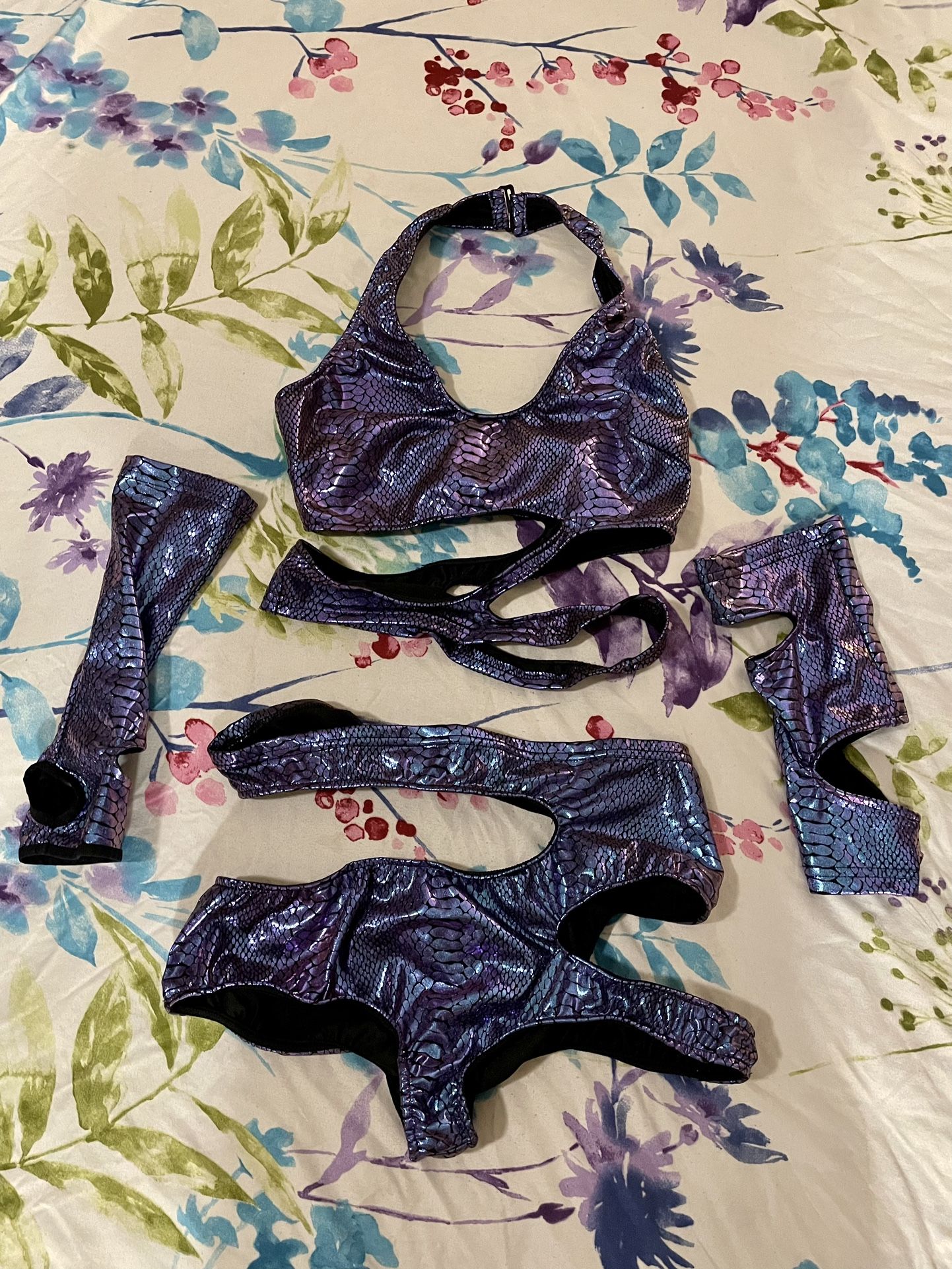 Dolls Kill Purple Holographic Dragon 4 Piece Rave Festival Set Medium ...