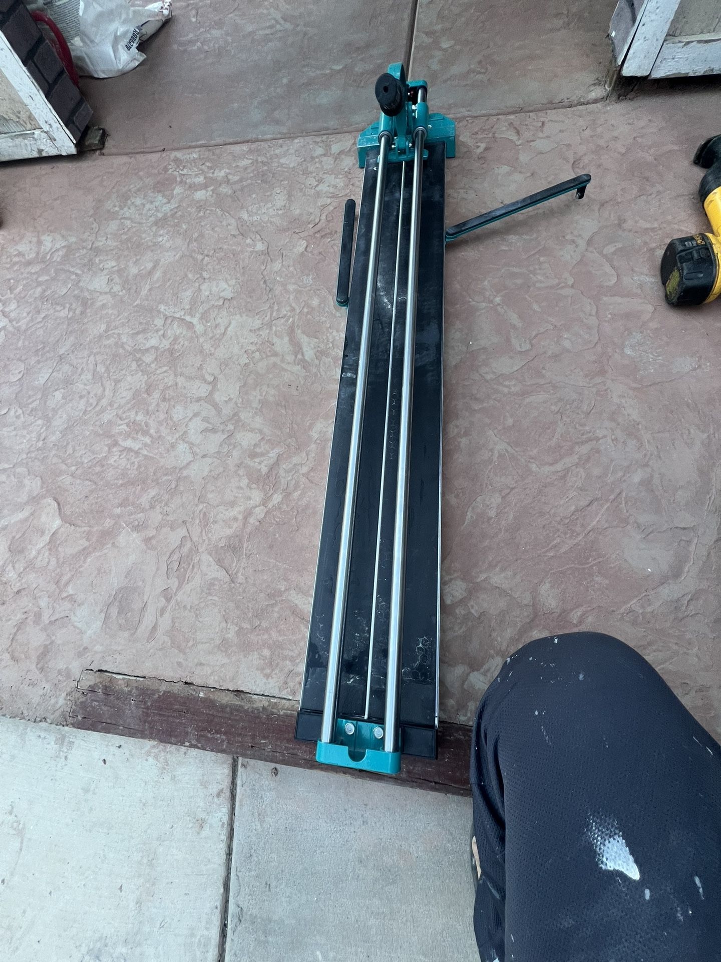 48” Tile Cutter for Sale in Stockton, CA - OfferUp