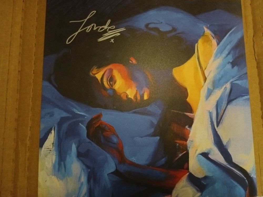 Lorde Autograph