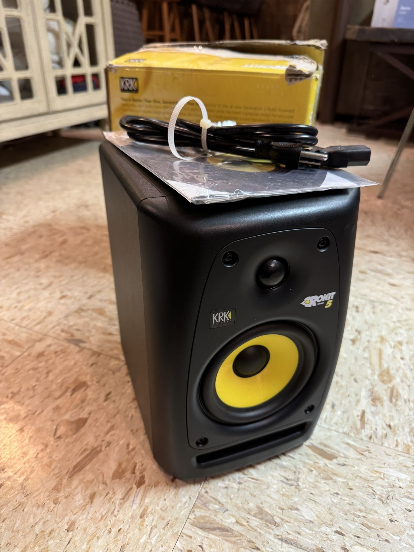 KRK ROKIT 5 G4 5" Powered Studio Monitor for Sale in Park Ridge, IL ...