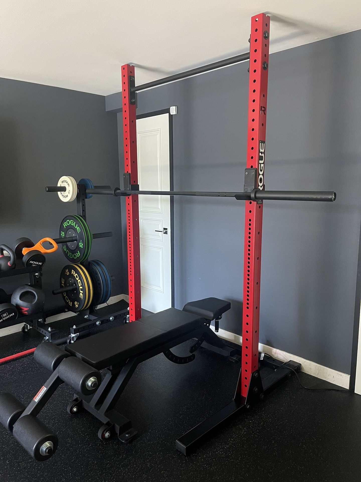 Rogue SML 2C Squat Stand for Sale in Rolling Hills, CA - OfferUp